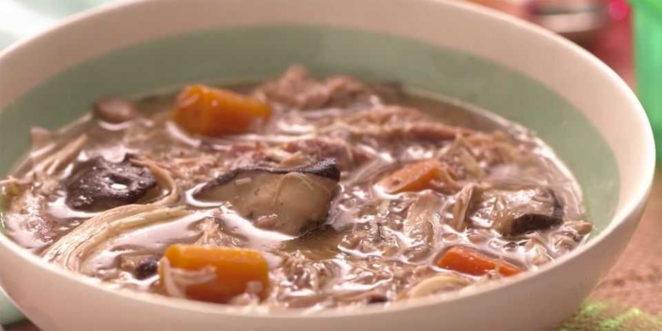 Slow-Cooker Chicken in Wine Sauce | BODi