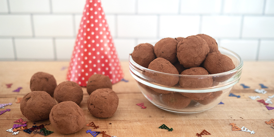 Birthday Blueberry Chocolate Truffle Balls | BODi