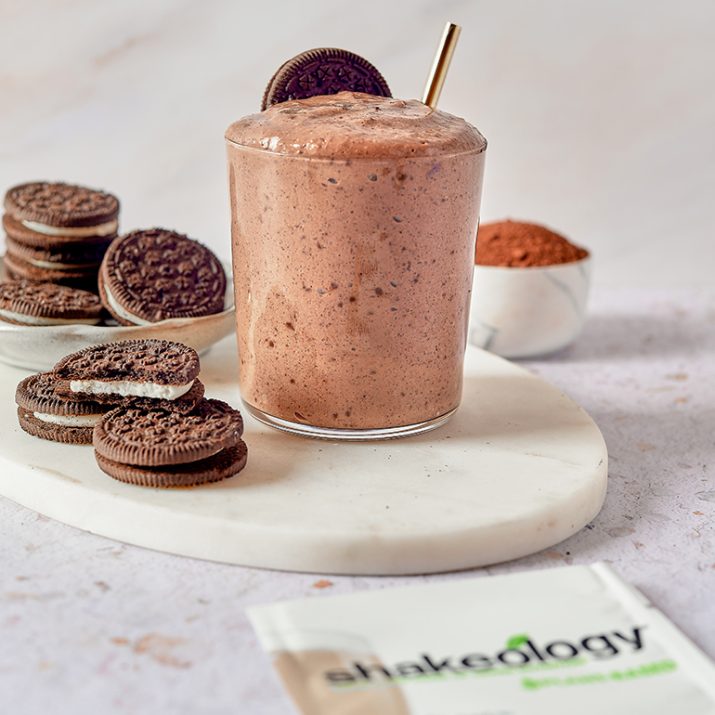Cocoa Cookies & Creamy Shake